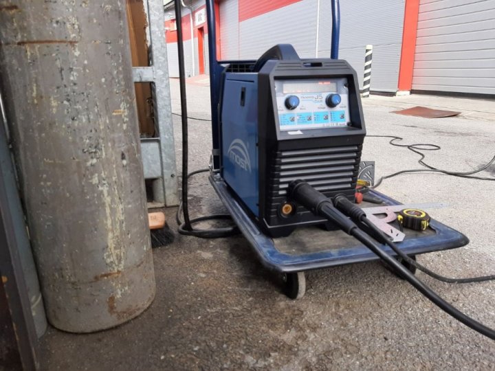 zvaranie s CO2 zváračkou